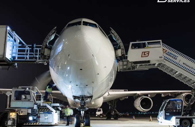 LOT czasowo pozyska airbusa A340 od linii lotniczych Hi Fly Malta ...