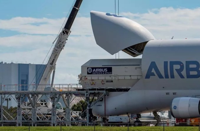 Beluga dostarczyła satelitę Airbusa do Kennedy Space Center w USA ...