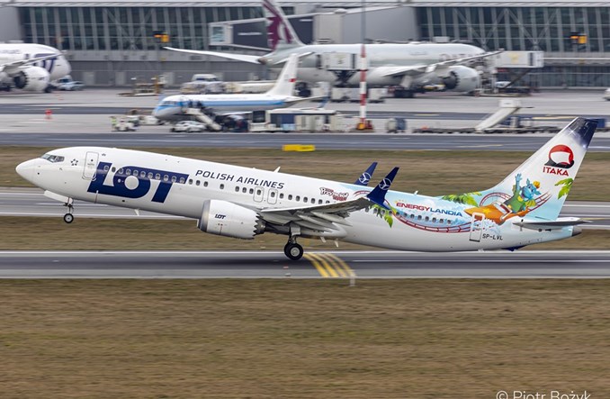 PLL LOT. Boeing 737 MAX nowym logojetem (zdjęcia) - Rynek Lotniczy