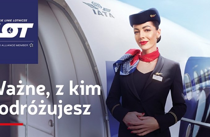 Zobacz jak wygląda praca stewardesy w PLL LOT! - Rynek Lotniczy