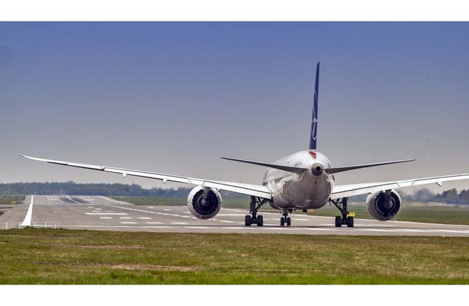 PLL LOT: Flota przewoźnika wzbogaci się wkrótce o nowe samoloty - Rynek ...